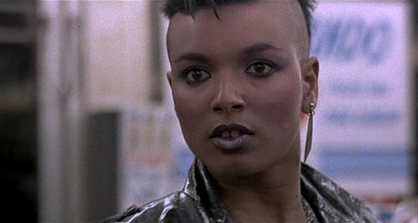 Letter to My Dead Mother About the '80s Actresses That Remind Me of Her